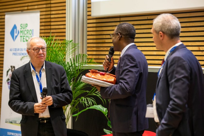 120 ans | SUPMICROTECH